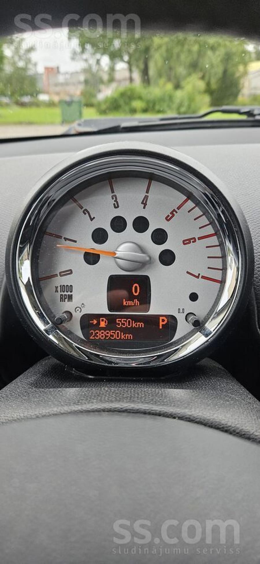 Balts MINI Countryman 2011 Rīga, ar dzinēja tilpumu 2.00 L un nobraukumu 239 tūkst. km par 5350 €, foto 3 vietnē AUTOMOTO.COM.LV