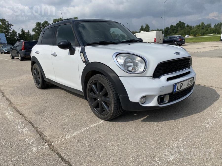 White MINI Countryman 2011 in Kuldiga, with an engine capacity of 1.60 L and mileage of 168 thousand km for 5900 €, photo 3 on AUTOMOTO.COM.LV