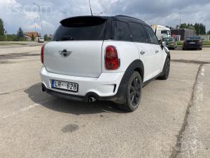 White MINI Countryman 2011 in Kuldiga, with an engine capacity of 1.60 L and mileage of 168 thousand km for 5900 €, photo 4 on AUTOMOTO.COM.LV