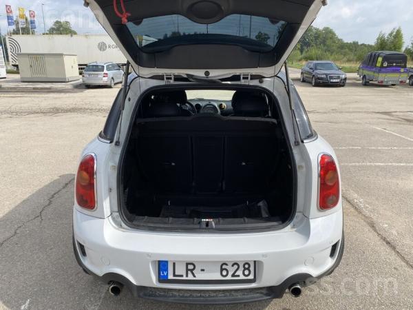 White MINI Countryman 2011 in Kuldiga, with an engine capacity of 1.60 L and mileage of 168 thousand km for 5900 €, photo 6 on AUTOMOTO.COM.LV
