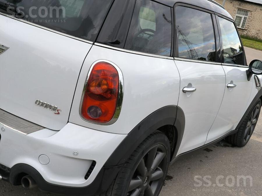 Balts MINI Countryman 2011 Ludza, ar dzinēja tilpumu 1.60 L un nobraukumu 220 tūkst. km par 6400 €, foto 12 vietnē AUTOMOTO.COM.LV