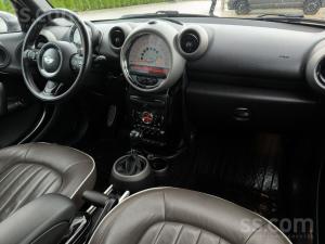 White MINI Countryman 2011 in Ludza, with an engine capacity of 1.60 L and mileage of 220 thousand km for 6400 €, photo 19 on AUTOMOTO.COM.LV