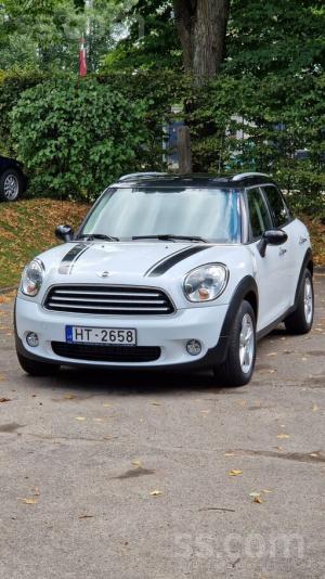 White MINI Countryman 2011 in Riga, with an engine capacity of 1.60 L and mileage of 161 thousand km for 4900 €, photo  on AUTOMOTO.COM.LV