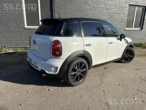 Balts MINI Countryman 2011 Tukums, ar dzinēja tilpumu 1.60 L un nobraukumu 172 tūkst. km par 6800 €, foto 6 vietnē AUTOMOTO.COM.LV