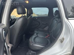 Balts MINI Countryman 2011 Tukums, ar dzinēja tilpumu 1.60 L un nobraukumu 172 tūkst. km par 6800 €, foto 9 vietnē AUTOMOTO.COM.LV