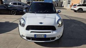 Balts MINI Countryman 2012 Panevēža, ar dzinēja tilpumu 2.00 L un nobraukumu 195 tūkst. km par 7200 €, foto 3 vietnē AUTOMOTO.COM.LV