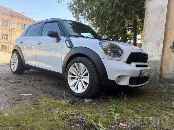 White MINI Countryman 2012 in Daugavpils, with an engine capacity of 2.00 L and mileage of 170 thousand km for 6300 €, photo 5 on AUTOMOTO.COM.LV