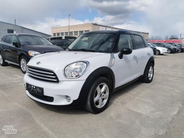 White MINI Countryman 2013 in Siauliai, with an engine capacity of 2.00 L and mileage of 119 thousand km for 7950 €, photo 2 on AUTOMOTO.COM.LV