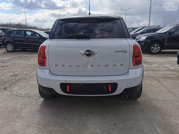 White MINI Countryman 2013 in Siauliai, with an engine capacity of 2.00 L and mileage of 119 thousand km for 7950 €, photo 6 on AUTOMOTO.COM.LV