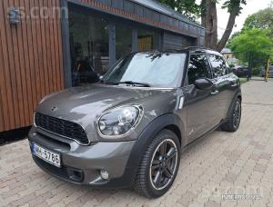 White MINI Countryman 2013 in Riga, with an engine capacity of 2.00 L and mileage of 0 thousand km for 6900 €, photo 4 on AUTOMOTO.COM.LV