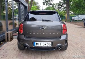 White MINI Countryman 2013 in Riga, with an engine capacity of 2.00 L and mileage of 0 thousand km for 6900 €, photo 9 on AUTOMOTO.COM.LV