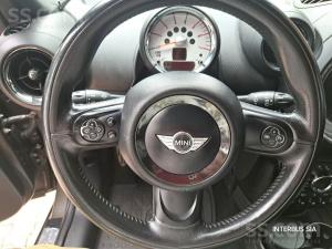 White MINI Countryman 2013 in Riga, with an engine capacity of 2.00 L and mileage of 0 thousand km for 6900 €, photo 18 on AUTOMOTO.COM.LV