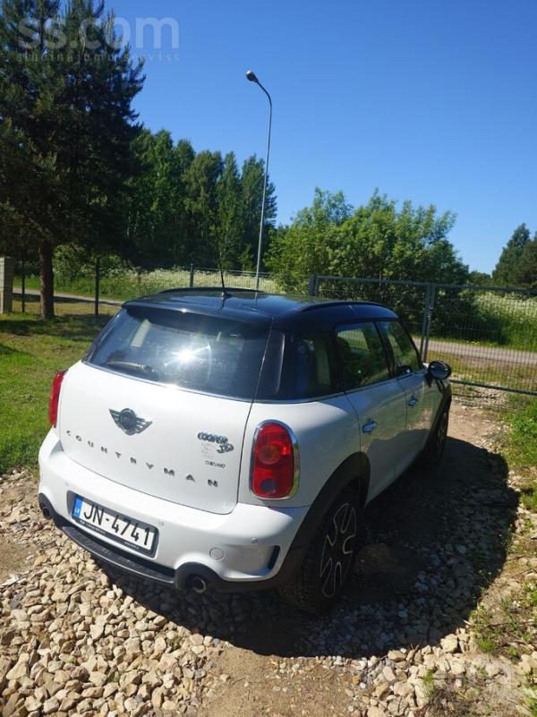 White MINI Countryman 2014 in Jurmala, with an engine capacity of 2.00 L and mileage of 238 thousand km for 7500 €, photo 2 on AUTOMOTO.COM.LV