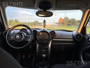 Balts MINI Countryman 2014 Rīga, ar dzinēja tilpumu 1.60 L un nobraukumu 206 tūkst. km par 5000 €, foto 10 vietnē AUTOMOTO.COM.LV