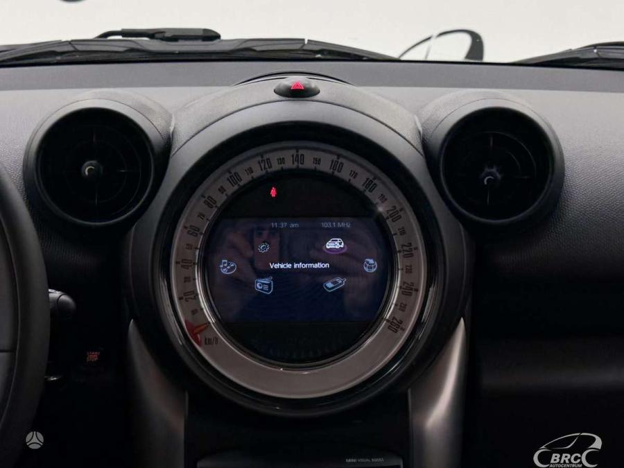 White MINI Countryman 2014 in Vilnius, with an engine capacity of 2.00 L and mileage of 192 thousand km for 5990 €, photo 16 on AUTOMOTO.COM.LV