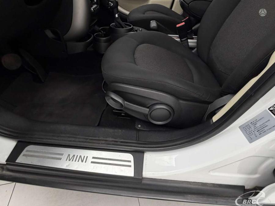 White MINI Countryman 2014 in Vilnius, with an engine capacity of 2.00 L and mileage of 192 thousand km for 5990 €, photo 21 on AUTOMOTO.COM.LV