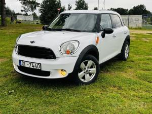 White MINI Countryman 2014 in Riga, with an engine capacity of 1.60 L and mileage of 182 thousand km for 5199 €, photo  on AUTOMOTO.COM.LV