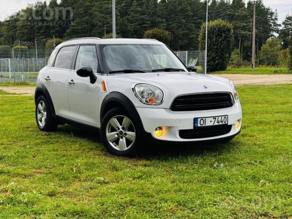 White MINI Countryman 2014 in Riga, with an engine capacity of 1.60 L and mileage of 182 thousand km for 5199 €, photo 3 on AUTOMOTO.COM.LV