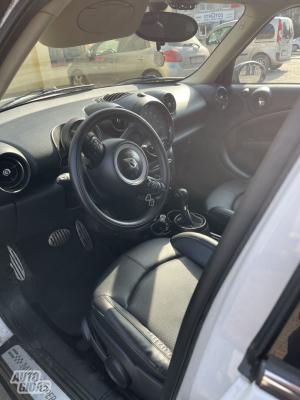 Balts MINI Countryman 2015 Alīta, ar dzinēja tilpumu 1.60 L un nobraukumu 191 tūkst. km par 10000 €, foto 7 vietnē AUTOMOTO.COM.LV