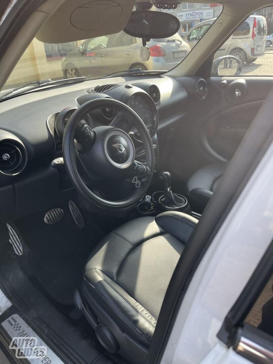 Balts MINI Countryman 2015 Alīta, ar dzinēja tilpumu 1.60 L un nobraukumu 191 tūkst. km par 10000 €, foto 7 vietnē AUTOMOTO.COM.LV