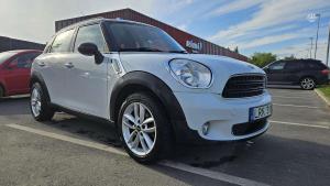 White MINI Countryman 2015 in Vilnius, with an engine capacity of 1.60 L and mileage of 215 thousand km for 4999 €, photo 3 on AUTOMOTO.COM.LV