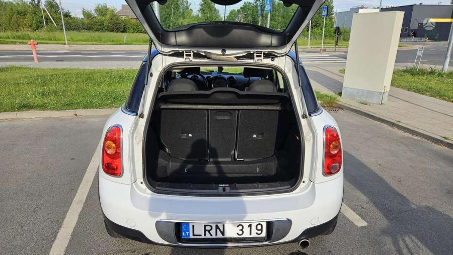 White MINI Countryman 2015 in Vilnius, with an engine capacity of 1.60 L and mileage of 215 thousand km for 4999 €, photo 9 on AUTOMOTO.COM.LV