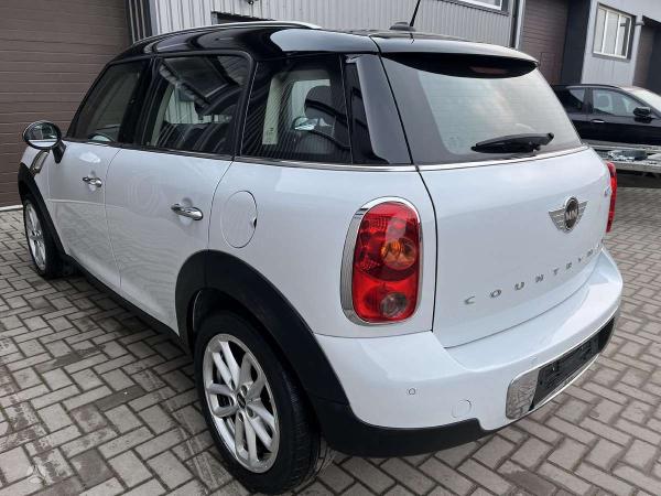White MINI Countryman 2016 in Telschi, with an engine capacity of 2.00 L and mileage of 88 thousand km for 8299 €, photo 7 on AUTOMOTO.COM.LV