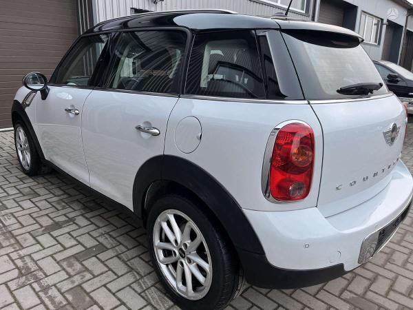 White MINI Countryman 2016 in Telschi, with an engine capacity of 2.00 L and mileage of 88 thousand km for 8299 €, photo 9 on AUTOMOTO.COM.LV