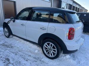 White MINI Countryman 2016 in Telschi, with an engine capacity of 2.00 L and mileage of 88 thousand km for 8199 €, photo 11 on AUTOMOTO.COM.LV