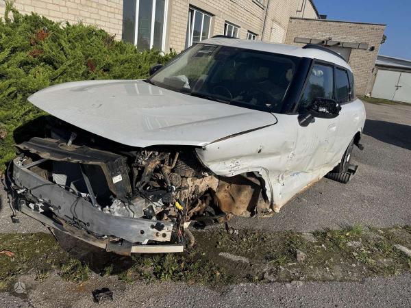 Balts MINI Countryman 2026 Gargždai, ar dzinēja tilpumu 2.00 L un nobraukumu 7 tūkst. km par 9900 €, foto 5 vietnē AUTOMOTO.COM.LV
