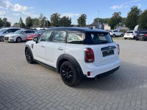 White MINI Countryman 2018 in Taurage, with an engine capacity of 2.00 L and mileage of 300 thousand km for 7600 €, photo 10 on AUTOMOTO.COM.LV