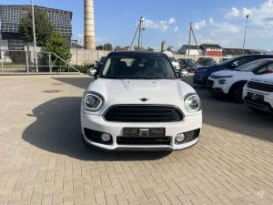 White MINI Countryman 2018 in Taurage, with an engine capacity of 2.00 L and mileage of 300 thousand km for 7600 €, photo 14 on AUTOMOTO.COM.LV