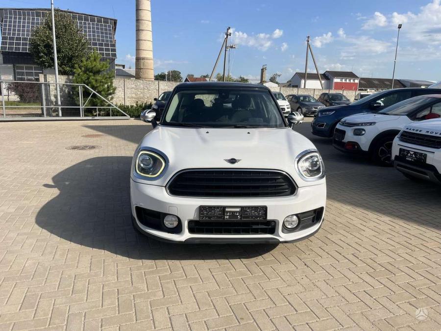 White MINI Countryman 2018 in Taurage, with an engine capacity of 2.00 L and mileage of 300 thousand km for 7600 €, photo 14 on AUTOMOTO.COM.LV