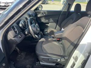 White MINI Countryman 2018 in Taurage, with an engine capacity of 2.00 L and mileage of 300 thousand km for 7600 €, photo 20 on AUTOMOTO.COM.LV