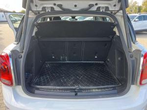 White MINI Countryman 2018 in Taurage, with an engine capacity of 2.00 L and mileage of 300 thousand km for 7600 €, photo 32 on AUTOMOTO.COM.LV