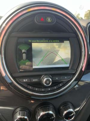White MINI Countryman 2018 in Taurage, with an engine capacity of 2.00 L and mileage of 300 thousand km for 7600 €, photo 39 on AUTOMOTO.COM.LV