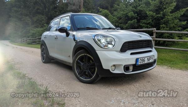 Balts MINI Countryman 2011 Tallina, ar dzinēja tilpumu 1.60 L un nobraukumu 135 tūkst. km par 990 €, foto 4 vietnē AUTOMOTO.COM.LV