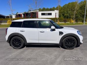 Balts MINI Countryman 2019 Tallina, ar dzinēja tilpumu 1.50 L un nobraukumu 75 tūkst. km par 19000 €, foto 4 vietnē AUTOMOTO.COM.LV