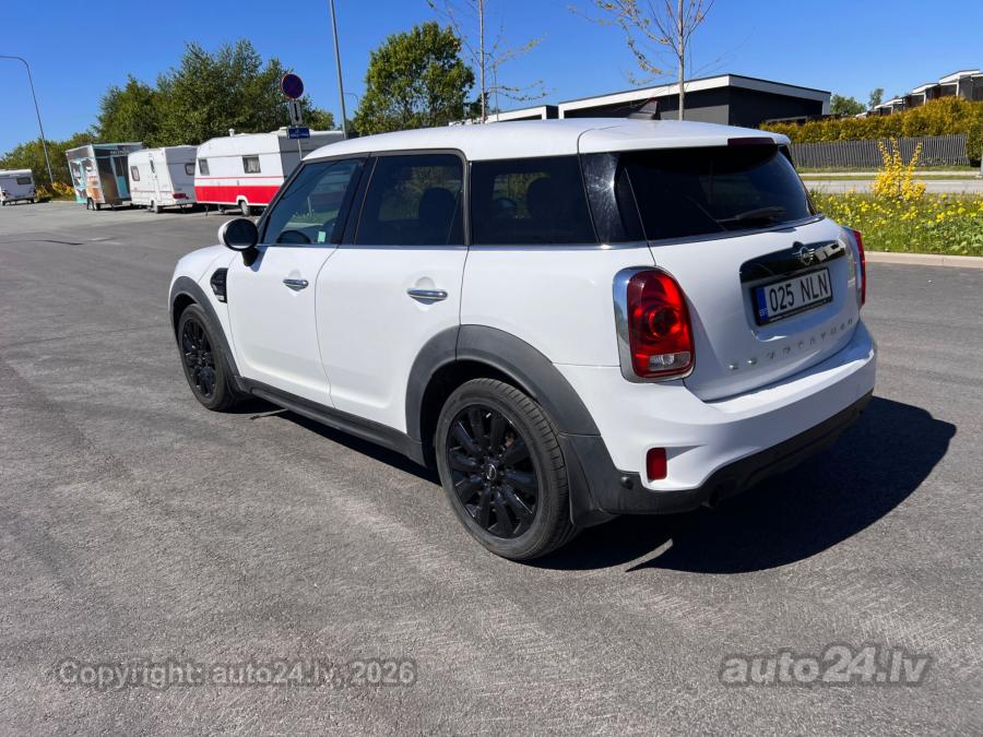 Balts MINI Countryman 2019 Tallina, ar dzinēja tilpumu 1.50 L un nobraukumu 75 tūkst. km par 19000 €, foto 5 vietnē AUTOMOTO.COM.LV