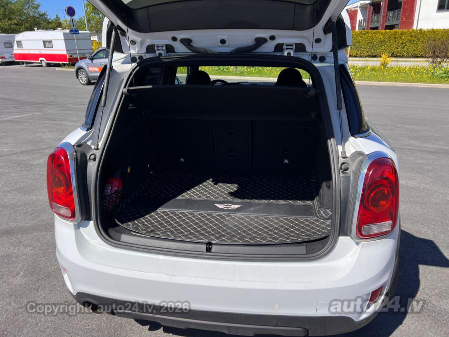 Balts MINI Countryman 2019 Tallina, ar dzinēja tilpumu 1.50 L un nobraukumu 75 tūkst. km par 19000 €, foto 7 vietnē AUTOMOTO.COM.LV