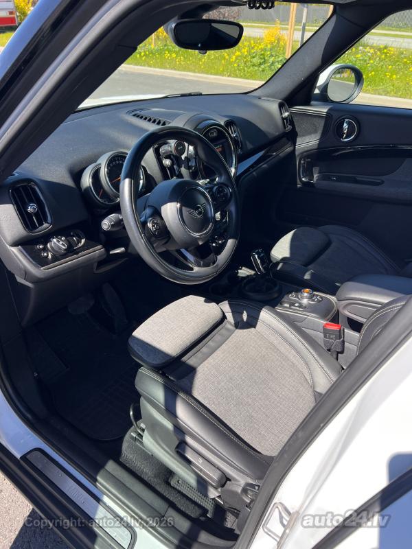 White MINI Countryman 2019 in Tallinn, with an engine capacity of 1.50 L and mileage of 75 thousand km for 19000 €, photo 7 on AUTOMOTO.COM.LV