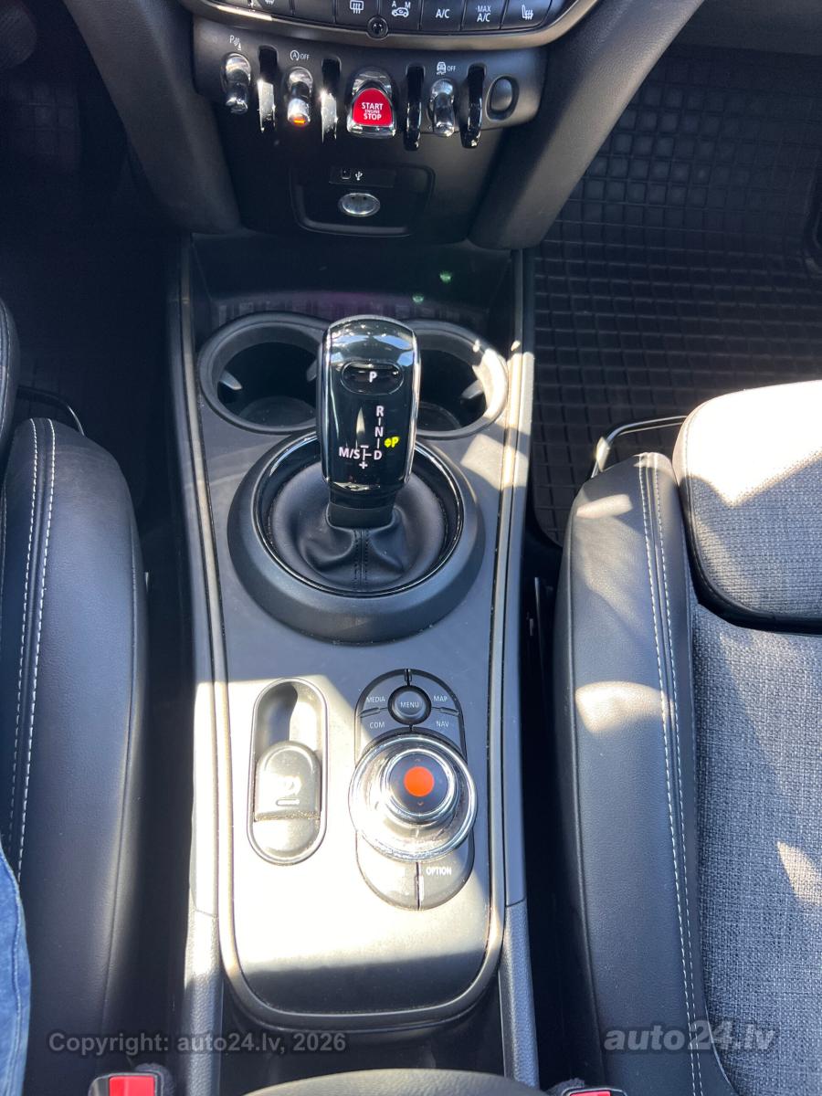 Balts MINI Countryman 2019 Tallina, ar dzinēja tilpumu 1.50 L un nobraukumu 75 tūkst. km par 19000 €, foto 12 vietnē AUTOMOTO.COM.LV