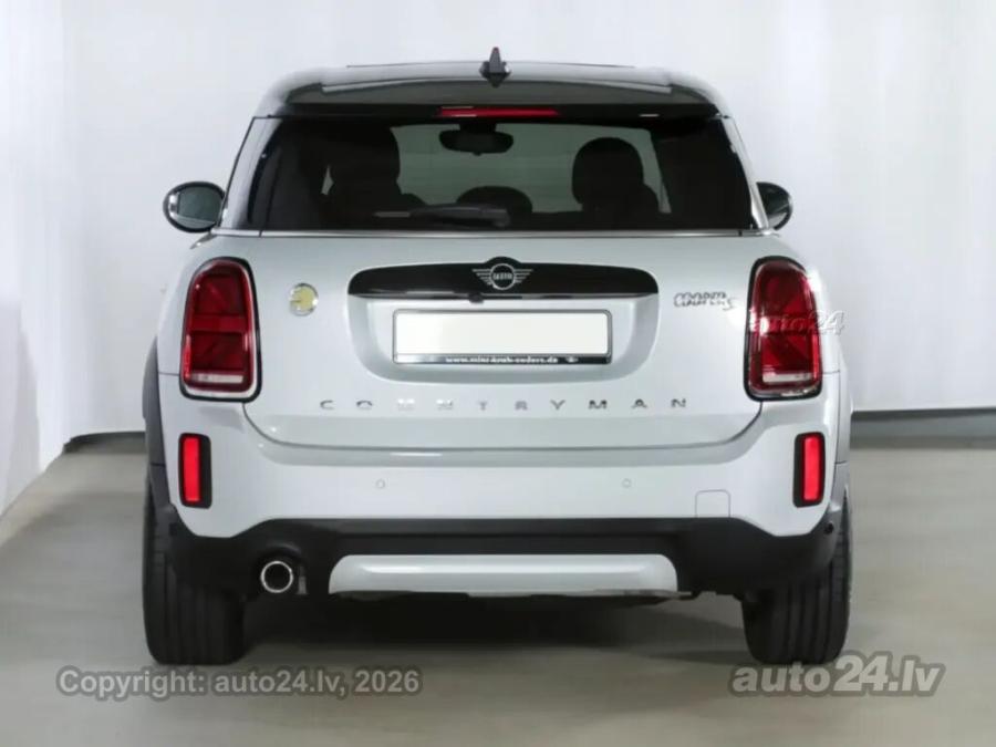 White MINI Countryman 2021 in Tallinn, with an engine capacity of 1.50 L and mileage of 48 thousand km for 28400 €, photo 3 on AUTOMOTO.COM.LV