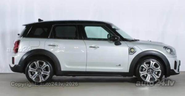 White MINI Countryman 2021 in Tallinn, with an engine capacity of 1.50 L and mileage of 48 thousand km for 28400 €, photo 6 on AUTOMOTO.COM.LV