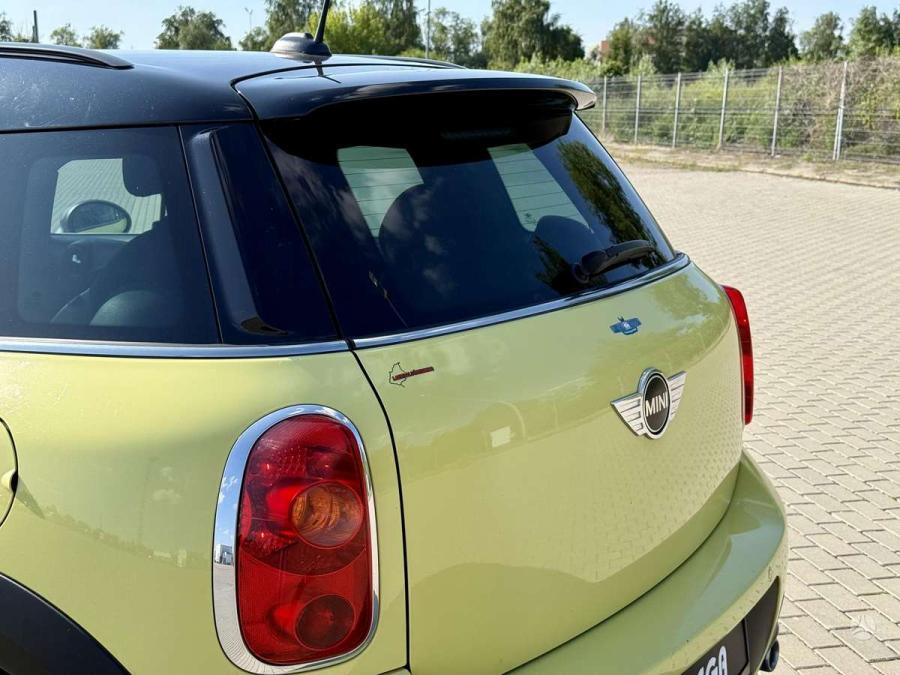 Yellow MINI Countryman 2012 in Marijampole, with an engine capacity of 1.60 L and mileage of 233 thousand km for 4400 €, photo 9 on AUTOMOTO.COM.LV