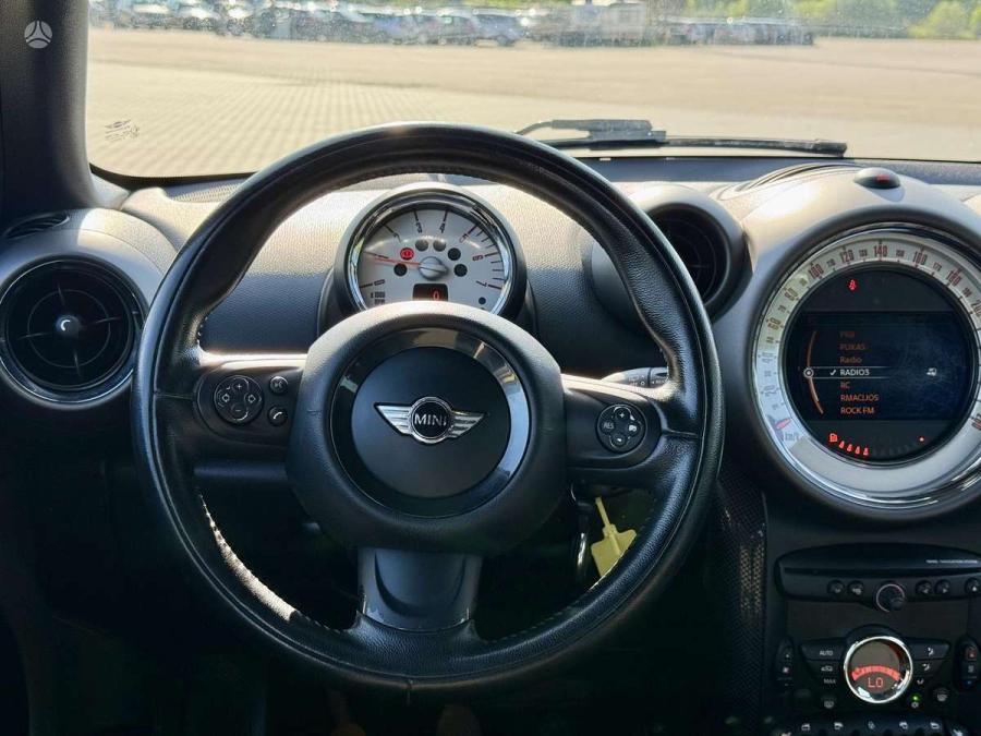 Yellow MINI Countryman 2012 in Marijampole, with an engine capacity of 1.60 L and mileage of 233 thousand km for 4400 €, photo 15 on AUTOMOTO.COM.LV