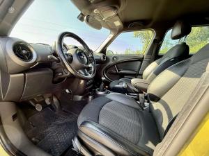 Yellow MINI Countryman 2012 in Marijampole, with an engine capacity of 1.60 L and mileage of 233 thousand km for 4400 €, photo 17 on AUTOMOTO.COM.LV