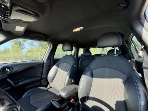 Yellow MINI Countryman 2012 in Marijampole, with an engine capacity of 1.60 L and mileage of 233 thousand km for 4400 €, photo 18 on AUTOMOTO.COM.LV