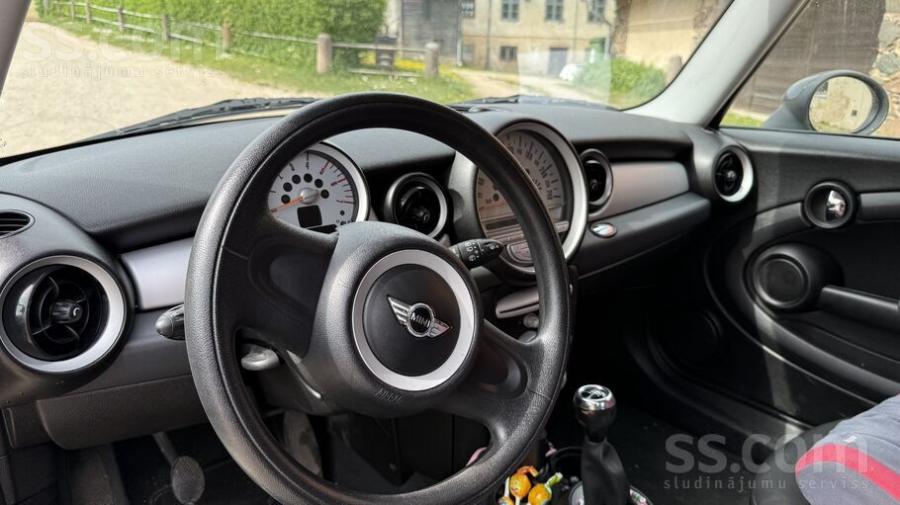 MINI Coupe 2008 in Tukums, with an engine capacity of 1.60 L and mileage of 308 thousand km for 3600 €, photo 7 on AUTOMOTO.COM.LV