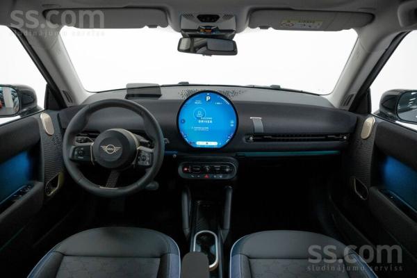 Pelēks MINI Hatch 2025 Rīga, ar dzinēja tilpumu 0.00 L un nobraukumu 4 tūkst. km par 35500 €, foto 5 vietnē AUTOMOTO.COM.LV